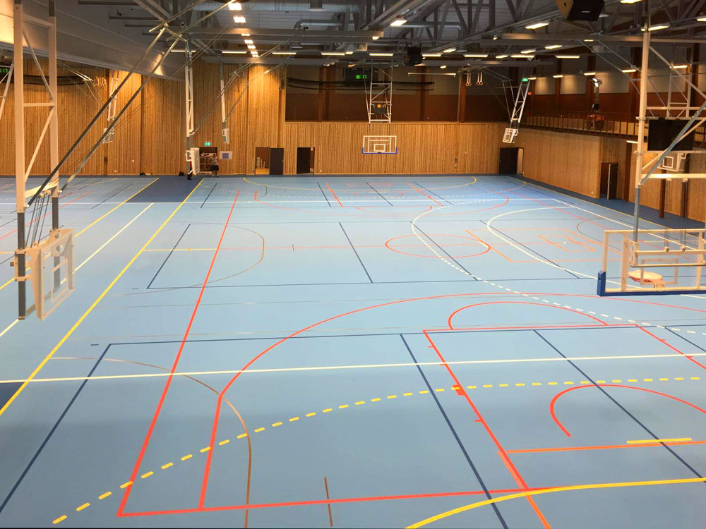 Sports floor for sports halls with different requirements - Viacor